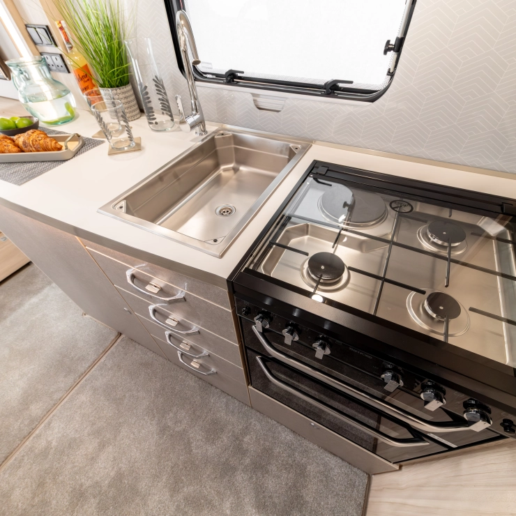 Crusader Borealis Caravan | Luxury 4-Berth Twin Axle | Elddis